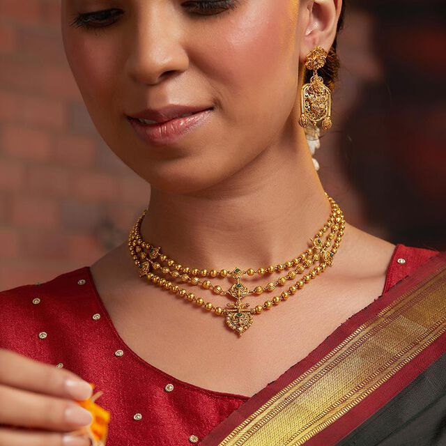 Buy Peacock Grace Manimala Necklace Set at Best Price | Tanishq US