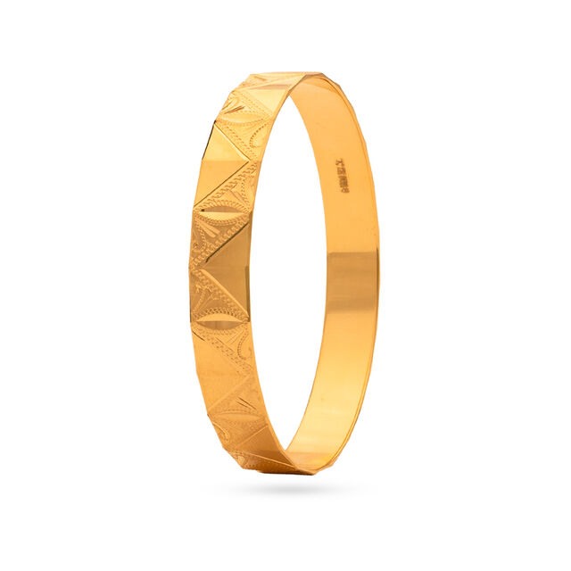 Buy Gleaming Gold Bangle at Best Price | Tanishq US