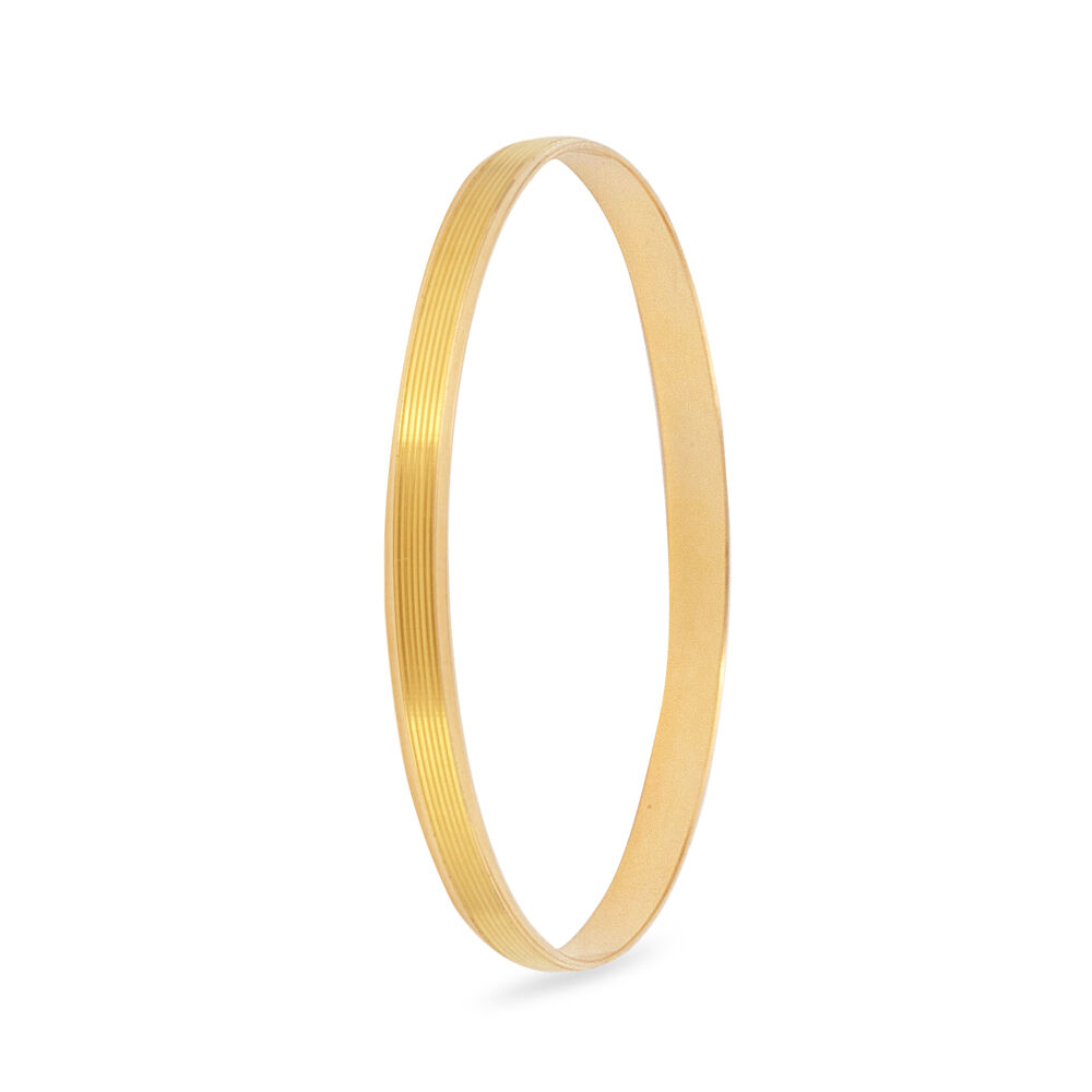 Buy Sleek Gold Bangle at Best Price | Tanishq US