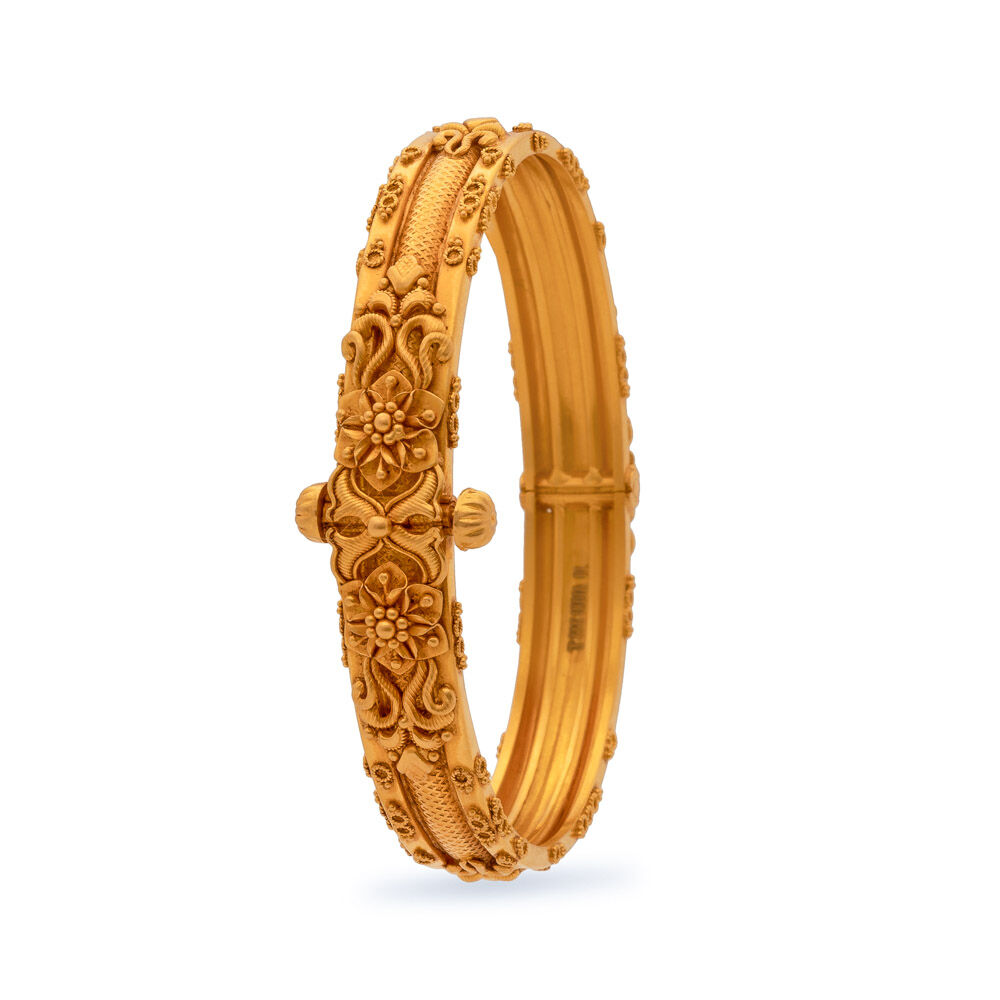 Buy Heritage Blooms Gold Bangle at Best Price | Tanishq US