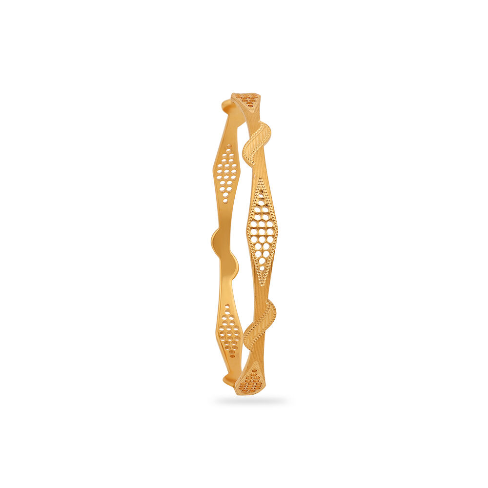 Buy 22KT Gold Bangle at Best Price | Tanishq US