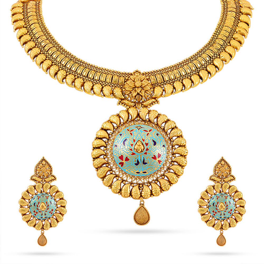 Tanishq gold plated jewellery store