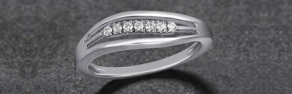 Tanishq platinum engagement rings store