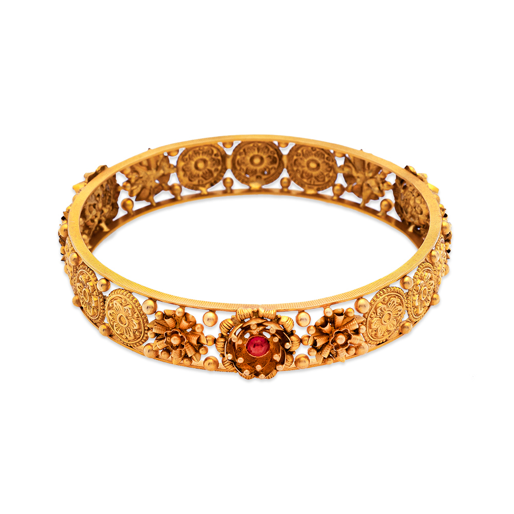 Buy Regal Era Gold Bangle at Best Price | Tanishq UAE