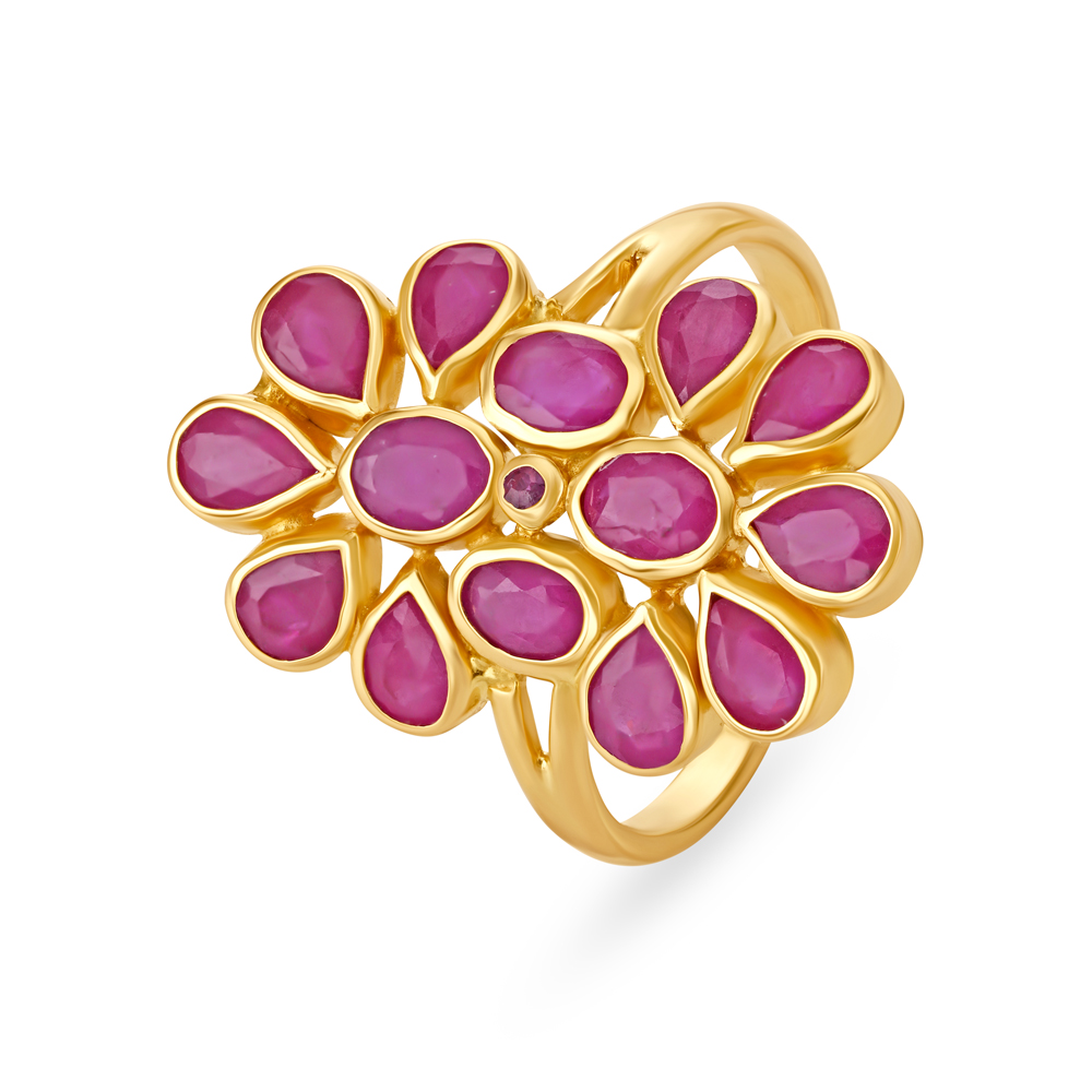 Buy Luxurious Floral Gold and Ruby Finger Ring at Best Price | Tanishq UAE