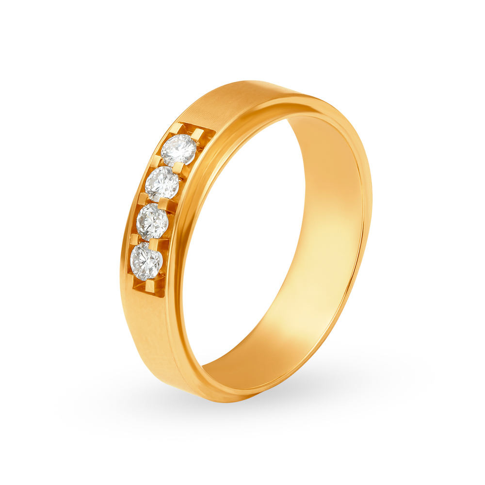 Buy Bold 18 Karat Gold And Diamond Finger Ring at Best Price | Tanishq UAE