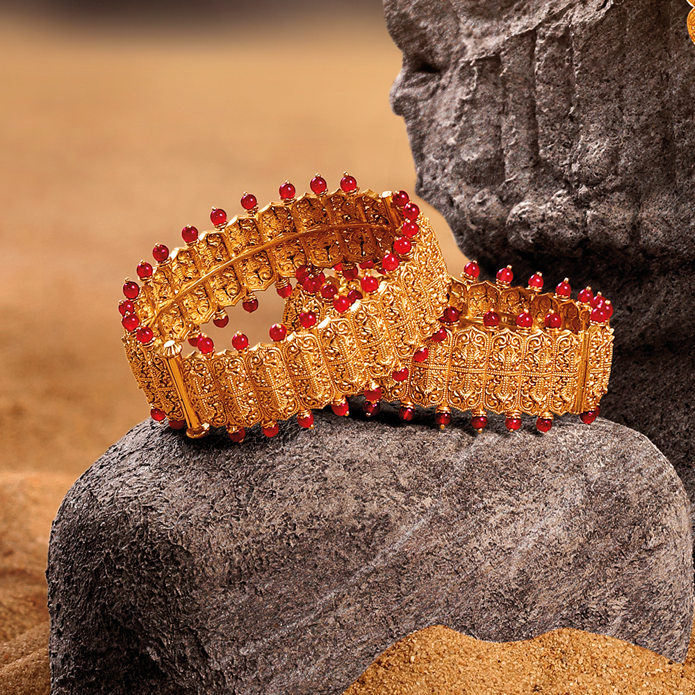 Buy The Kakatiya Heritage Bangles at Best Price | Tanishq UAE