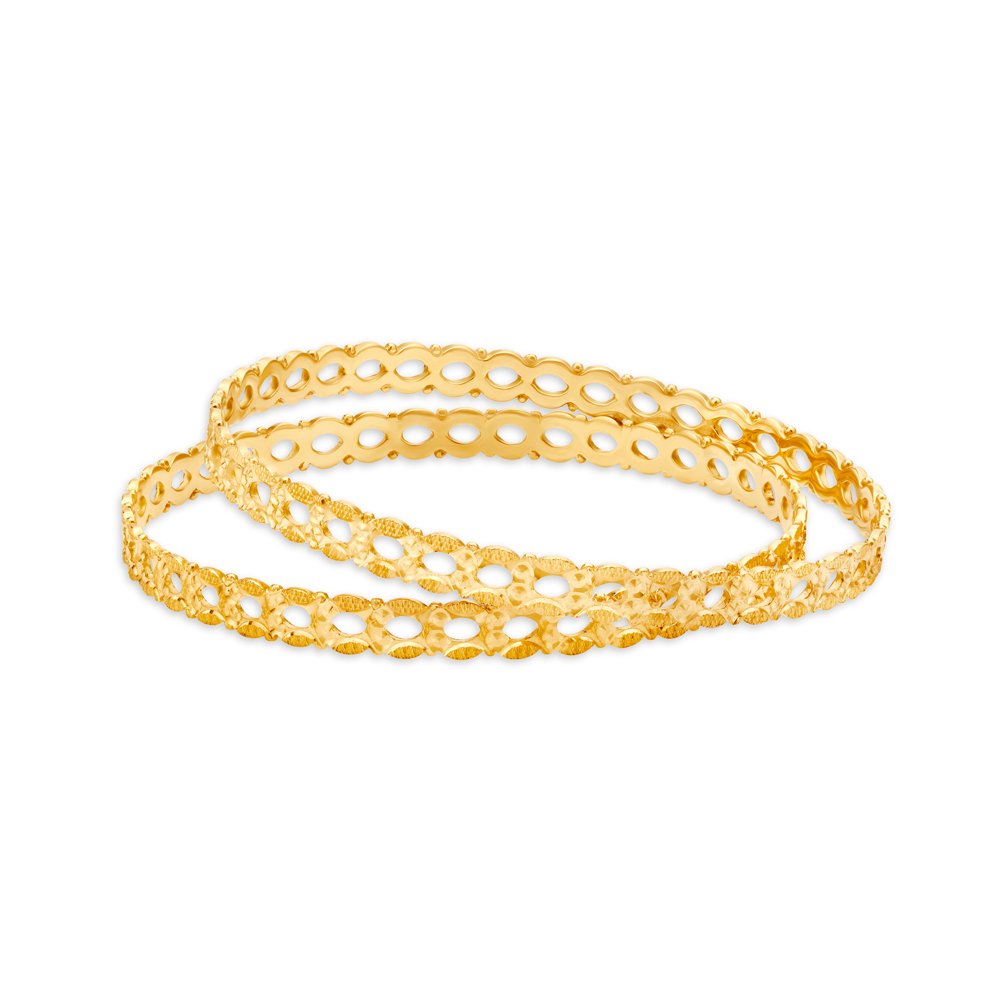 Buy Captivating Gold Bangle at Best Price | Tanishq UAE