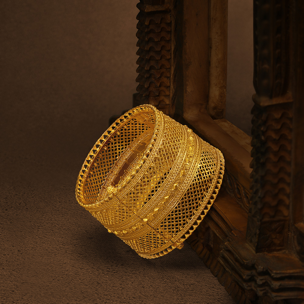 Buy Intricate Bangle with Lace Jali and Chandak Work at Best Price ...