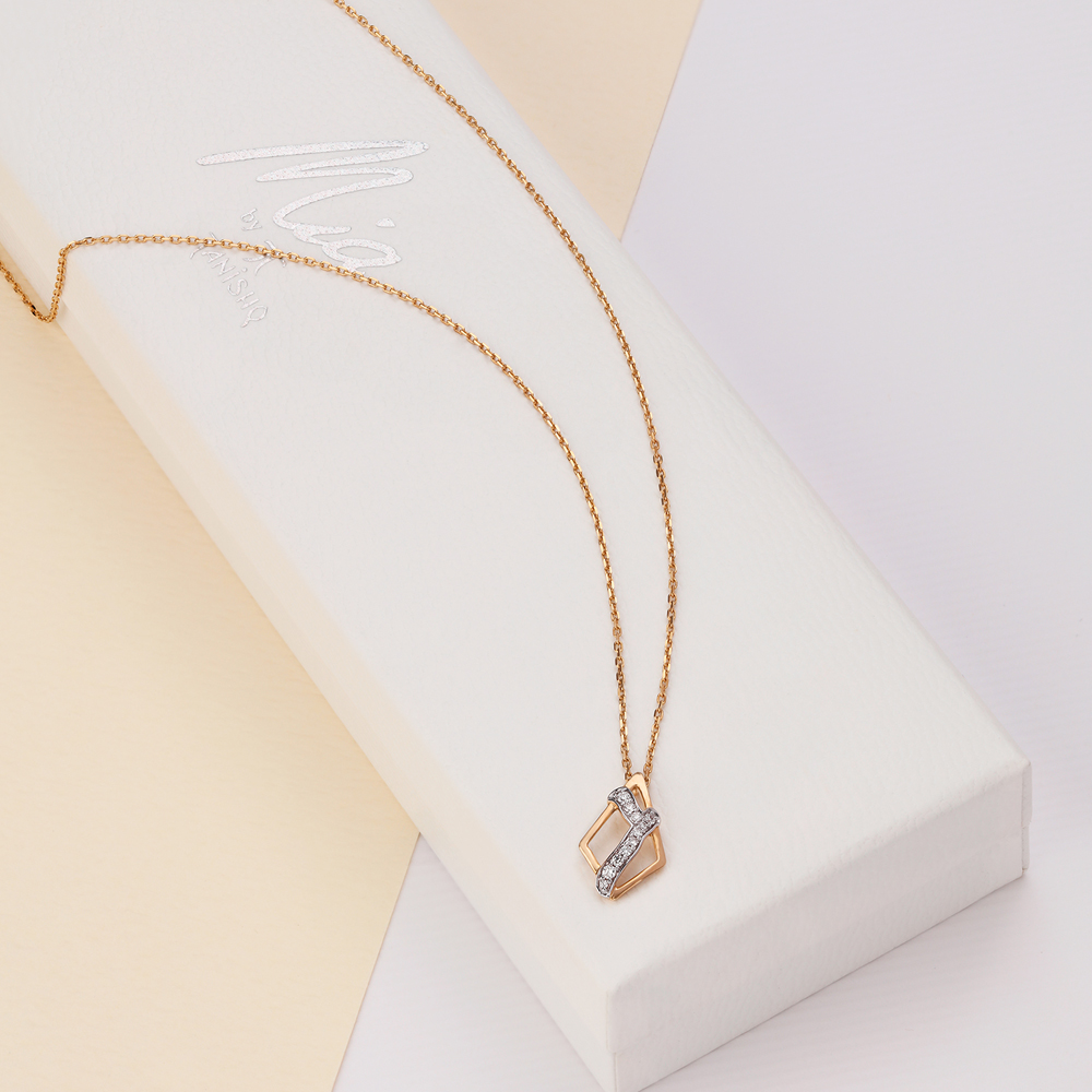 Buy 18KT Yellow Gold Glam Gala Pendant & Chain at Best Price | Tanishq UAE