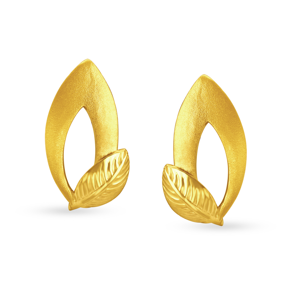 Buy Lush Leafy Gold Stud Earrings at Best Price | Tanishq UAE