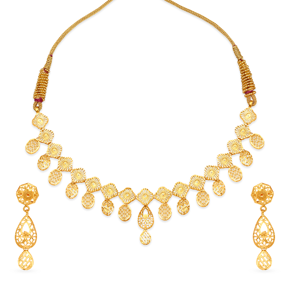 Buy Tanishq Gold Necklace Set at Best Price | Tanishq UAE