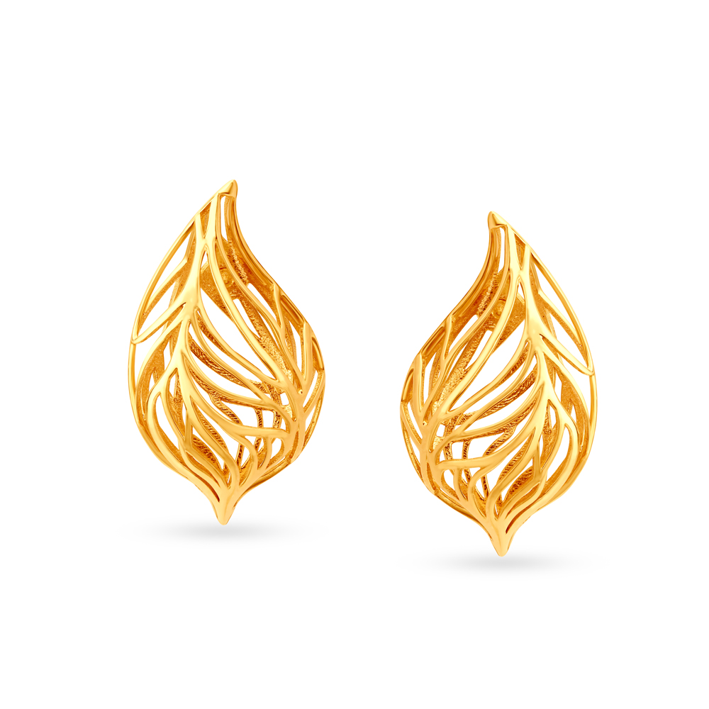 Buy Mesmerising Leaf Pattern Gold Stud Earrings at Best Price | Tanishq UAE